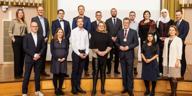 Dr. Pascal Büsing erhält Dissertationspreis der Uni Münster ...